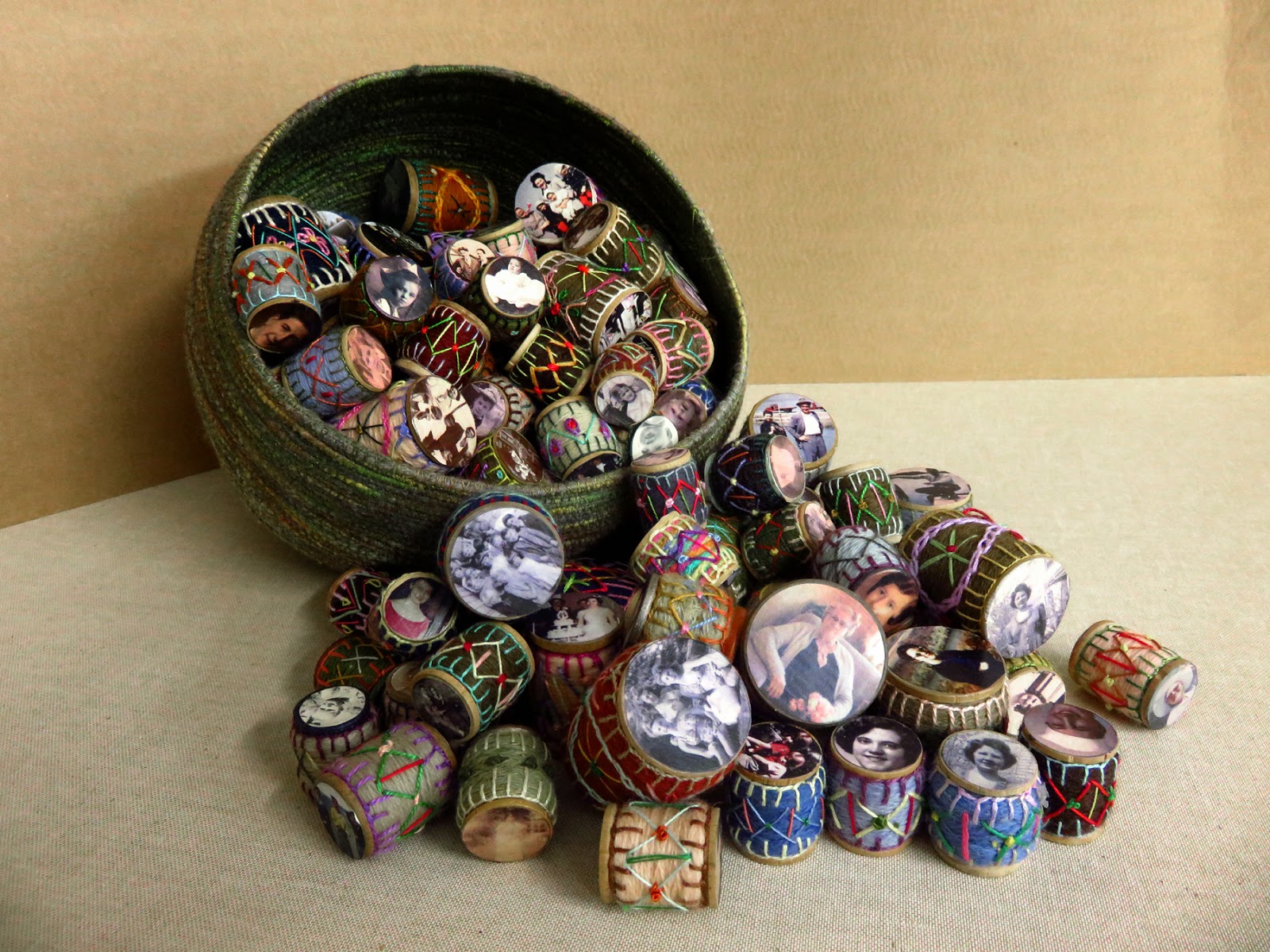 Art In Stitches: Spool Quilt